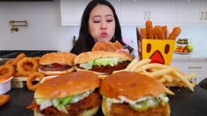 How Do Korean Mukbangers Eat So Much Without Getting Full? (Secret ...