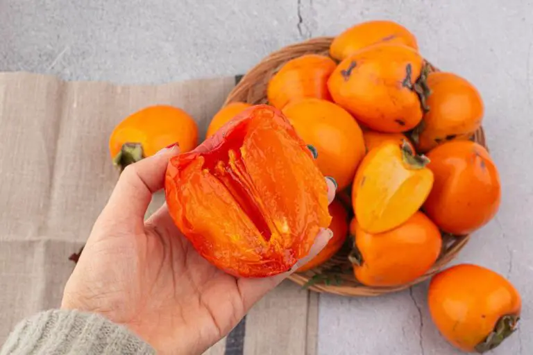 Can You Eat Hachiya Persimmon Skin? Is Its Peel Safe to Eat ...