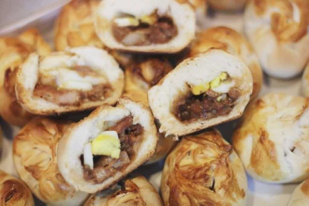 How to Make Toasted Siopao Panlasang: A Filipino Recipe with a Crunchy ...